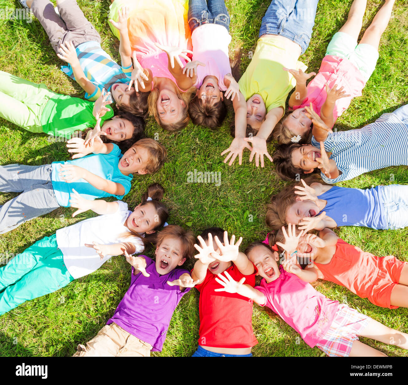 Boy faces in a circle hi-res stock photography and images - Alamy
