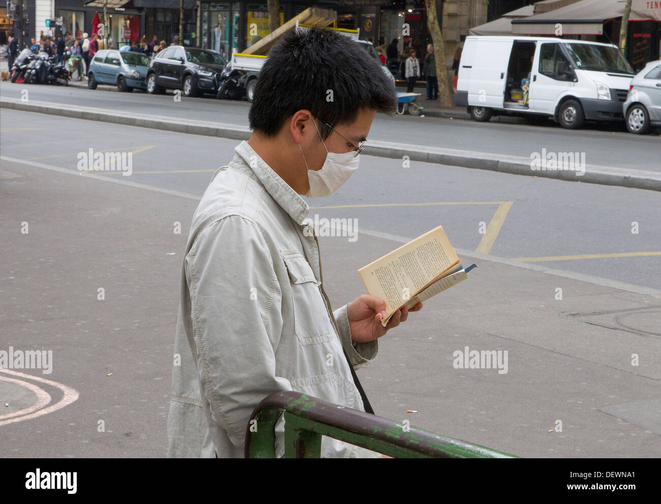 Smog mask europe hi-res stock photography and images - Alamy