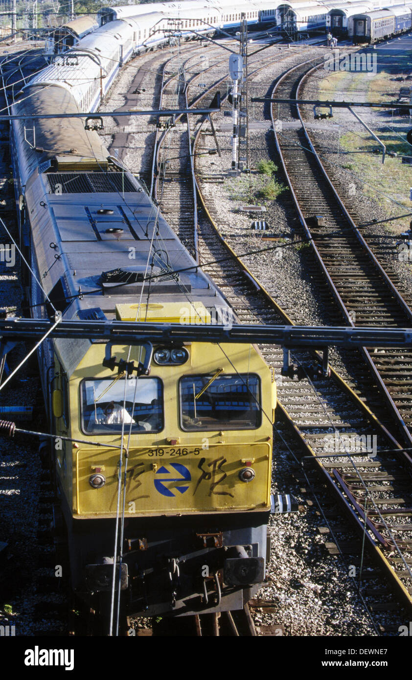 Irun and train hi-res stock photography and images - Alamy
