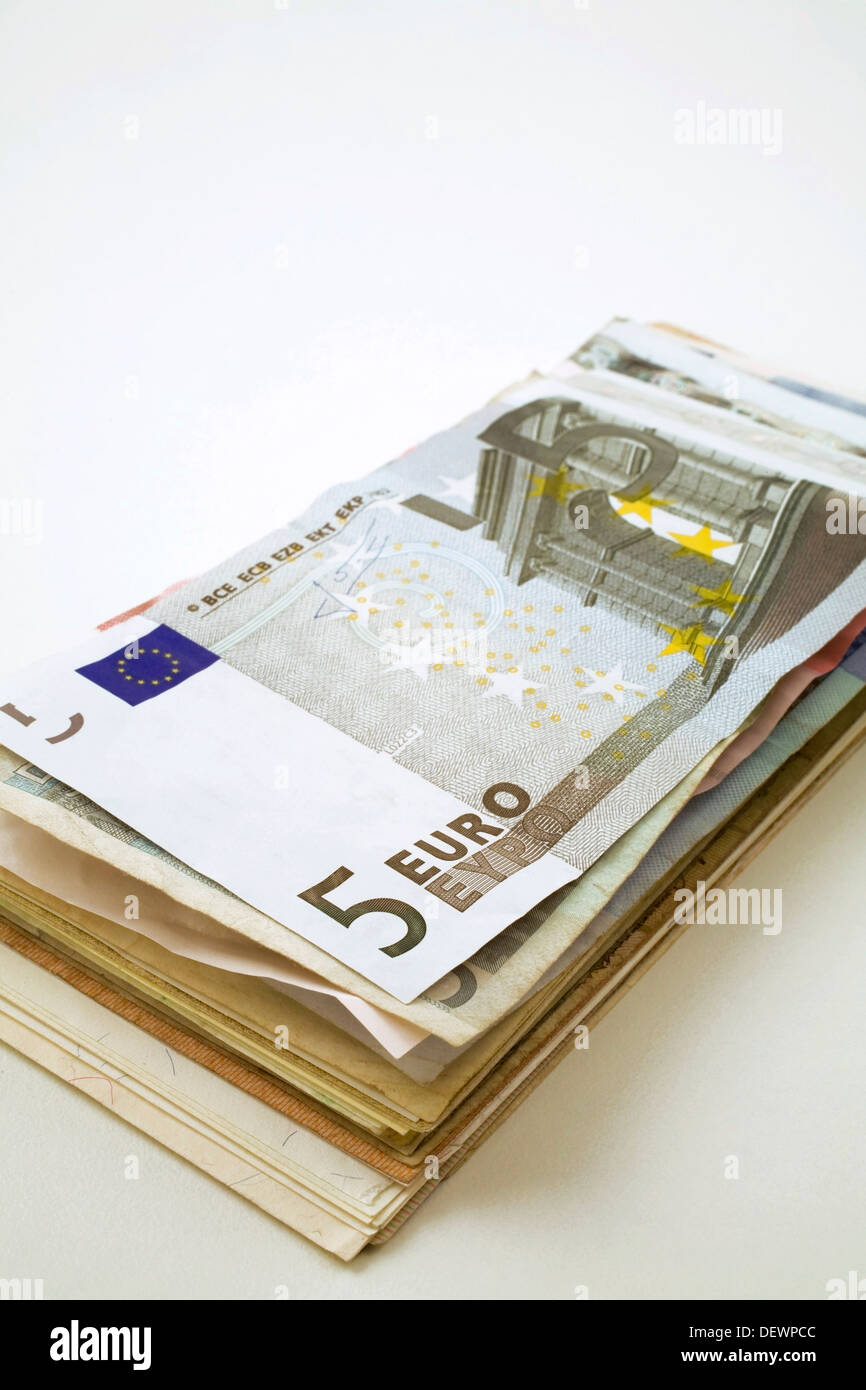 Euro notes pile hi-res stock photography and images - Alamy