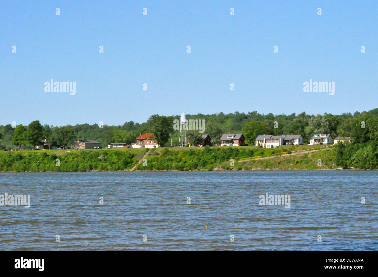 Bank river rabbit hi-res stock photography and images - Alamy