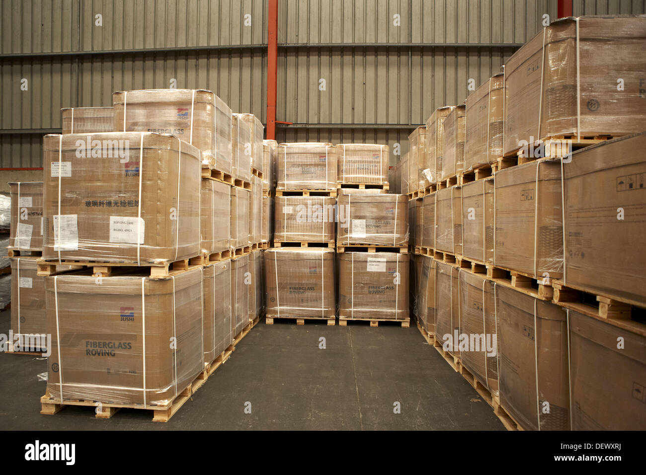 Bonded goods hi-res stock photography and images - Alamy