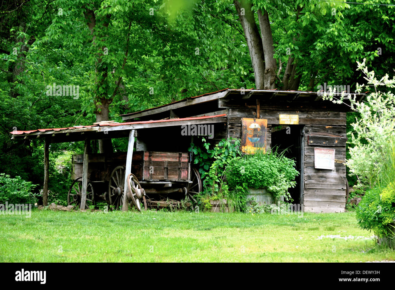 Rabbit Hash Shack Stock Photo - Alamy