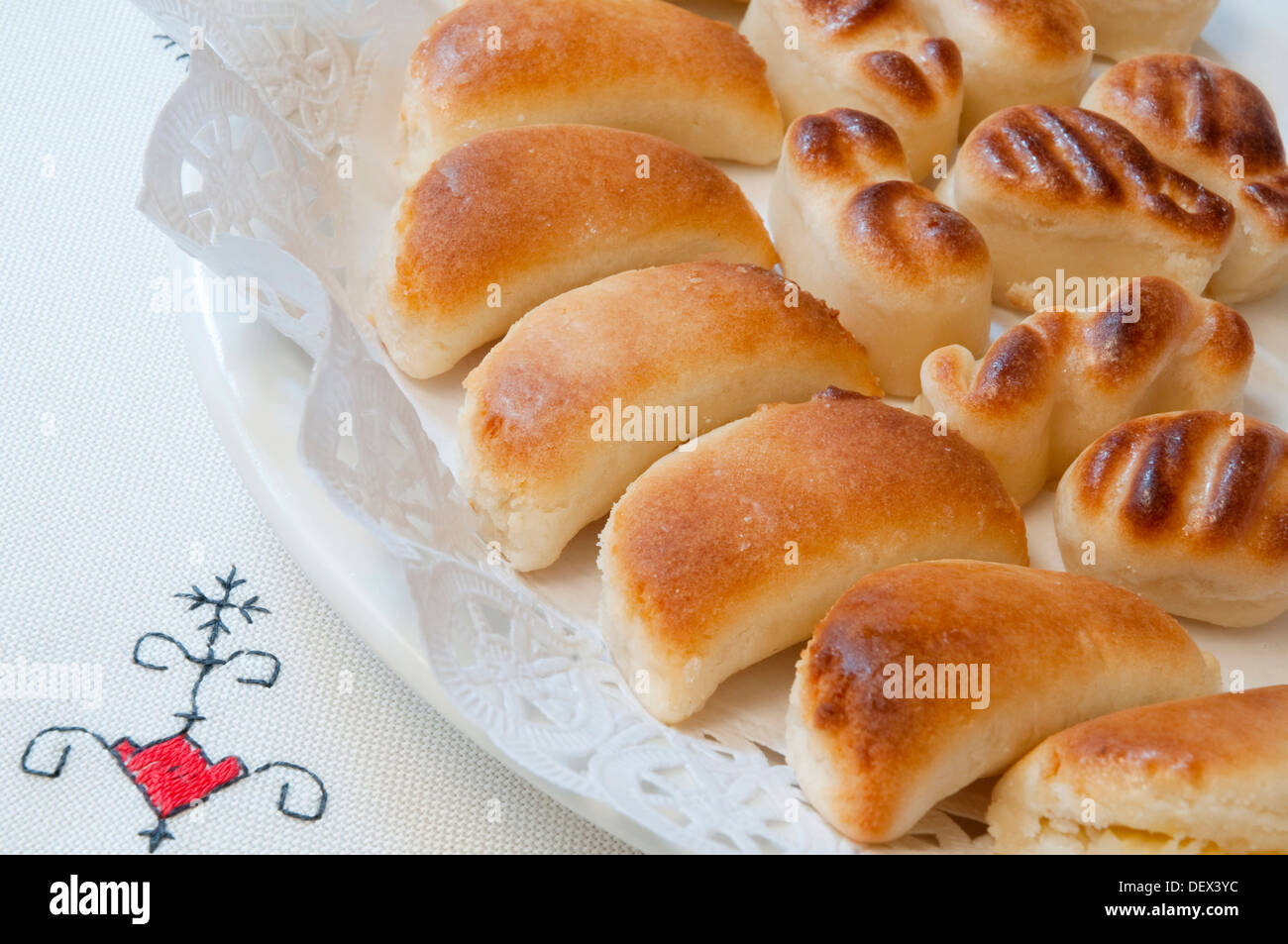 Marzipan figures toledo province hi-res stock photography and images ...