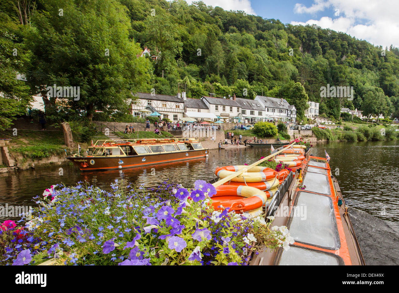 Forest of dean village gloucestershire hi-res stock photography and ...