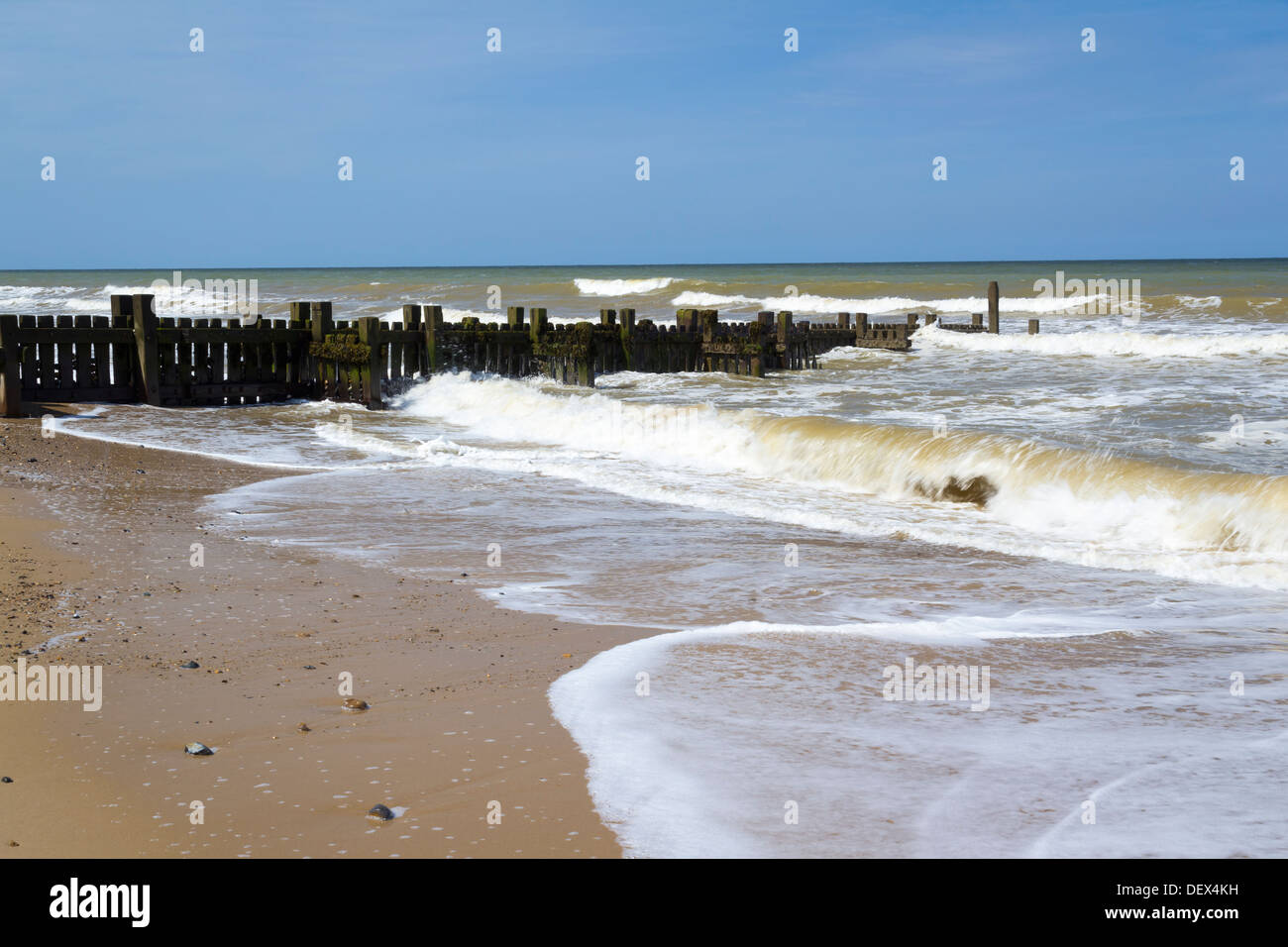 Groynes coast coastal hi-res stock photography and images - Alamy