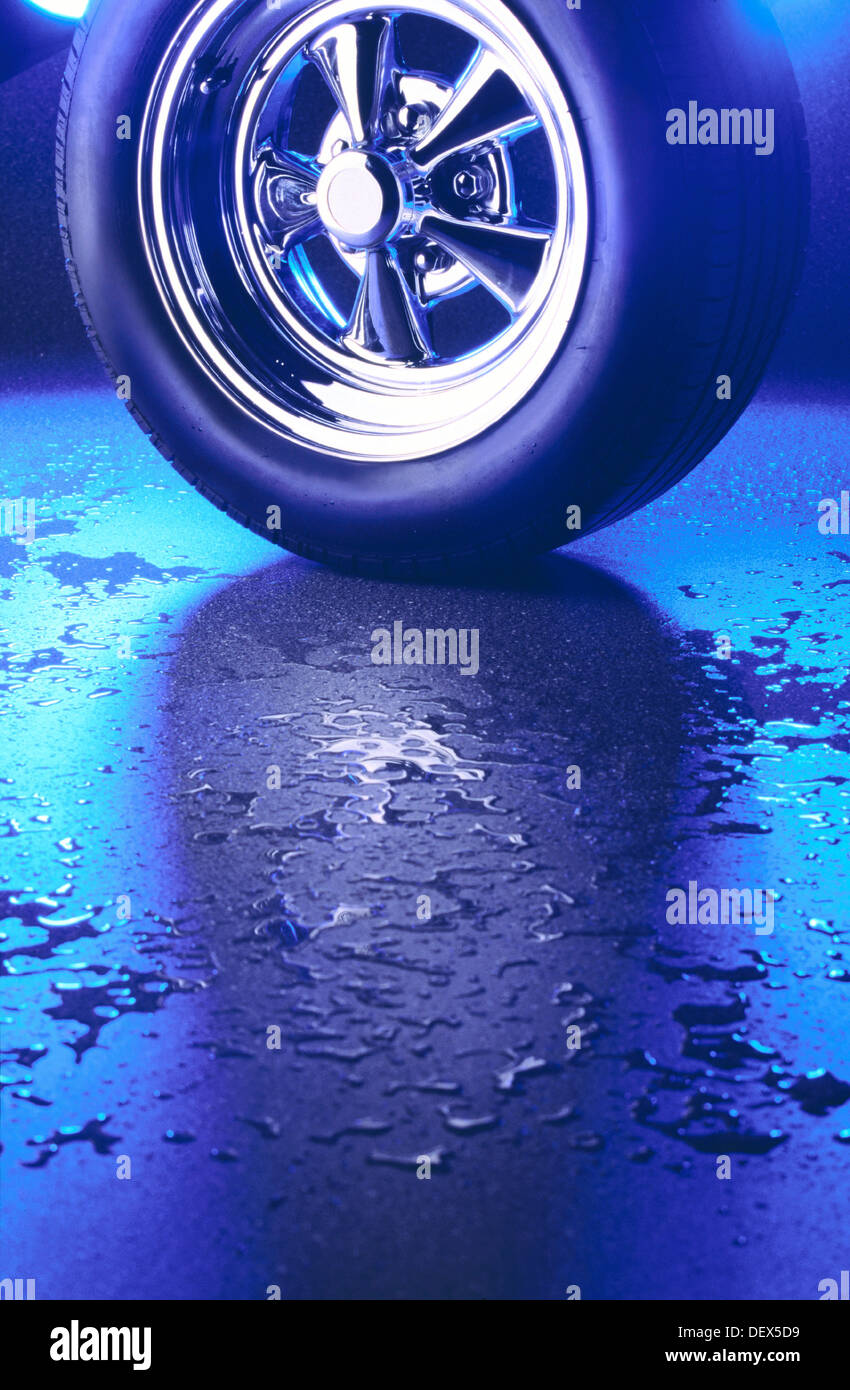 Monochromatic color wheel hi-res stock photography and images - Alamy