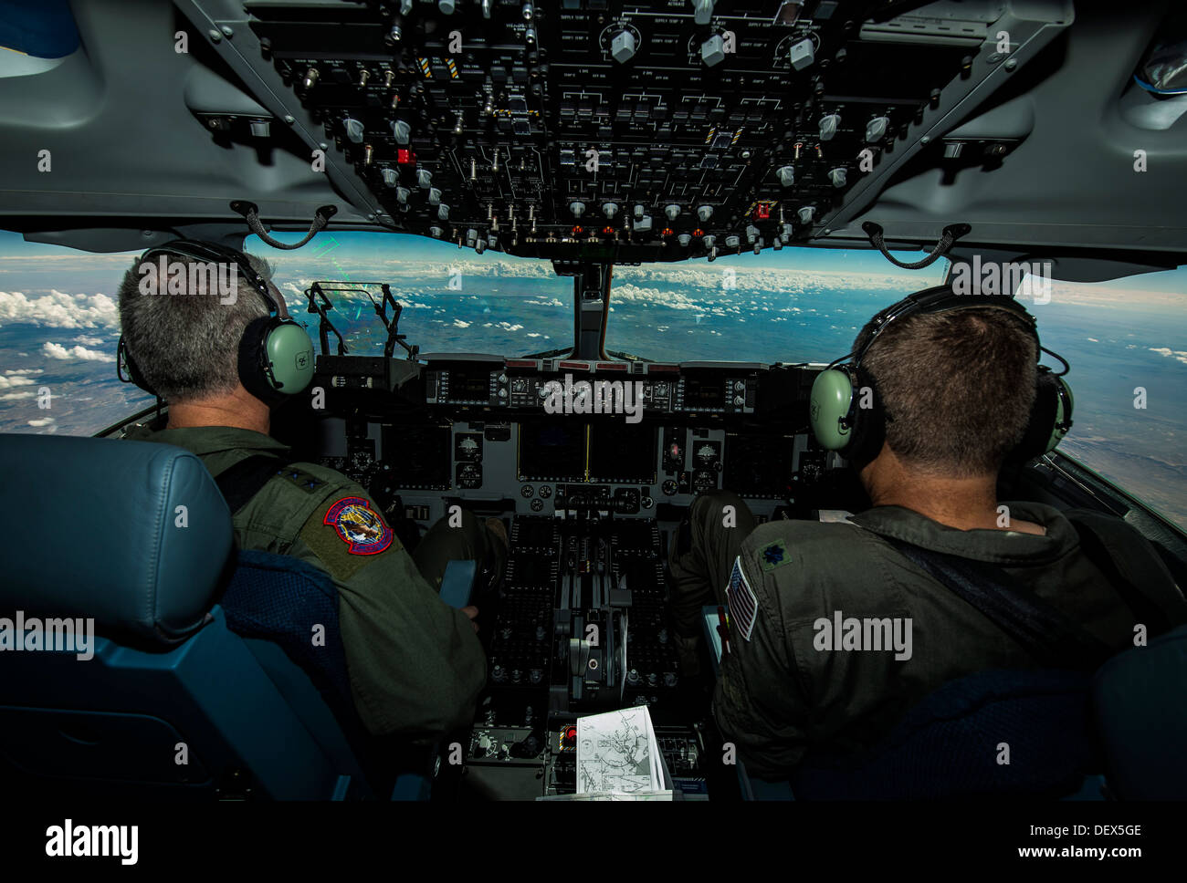 Gen. Paul Selva, Air Mobility Command commander, takes control of C-17 ...