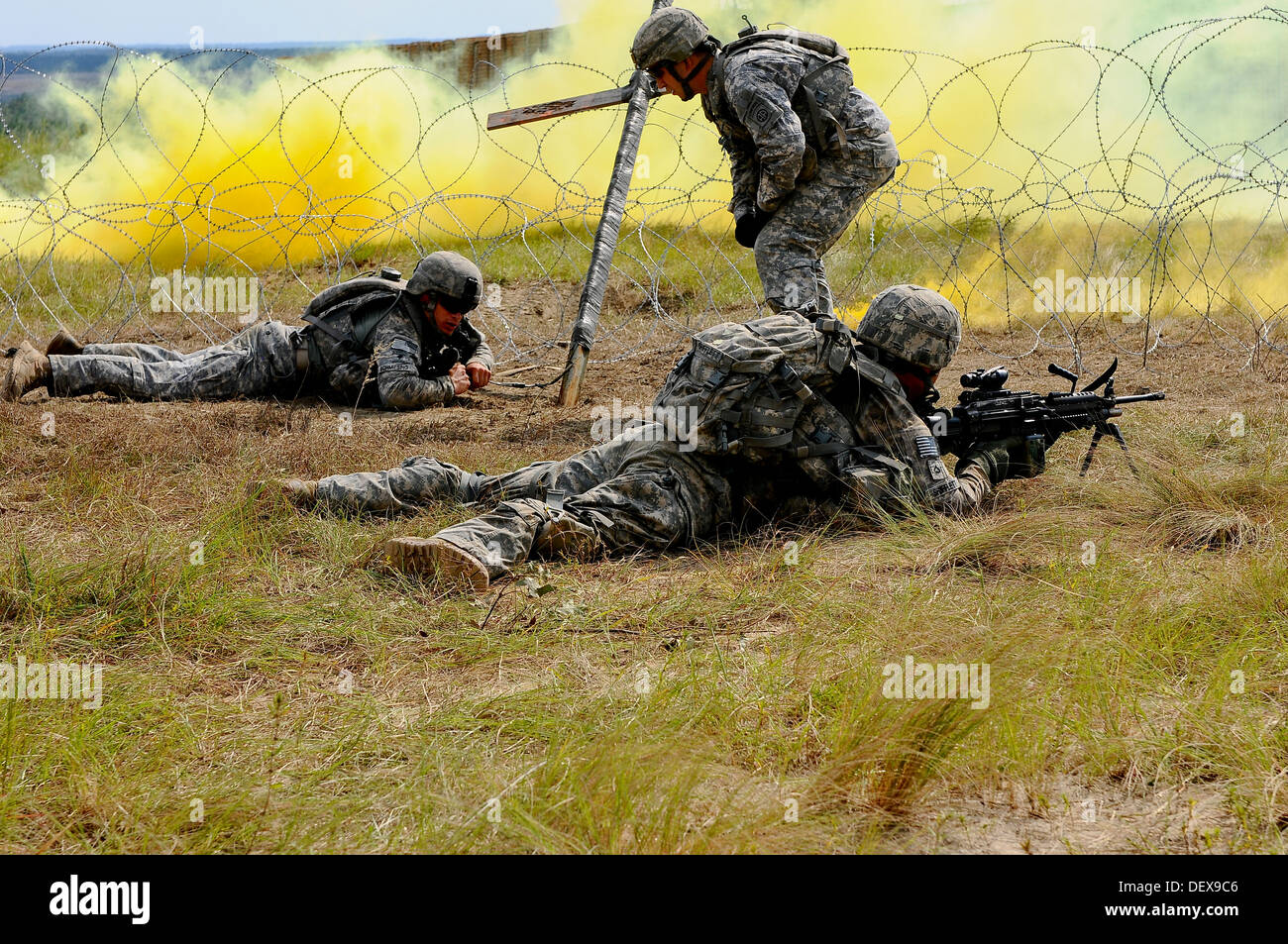 Paratroopers of the 2nd Battalion, 325th Airborne Infantry Regiment ...