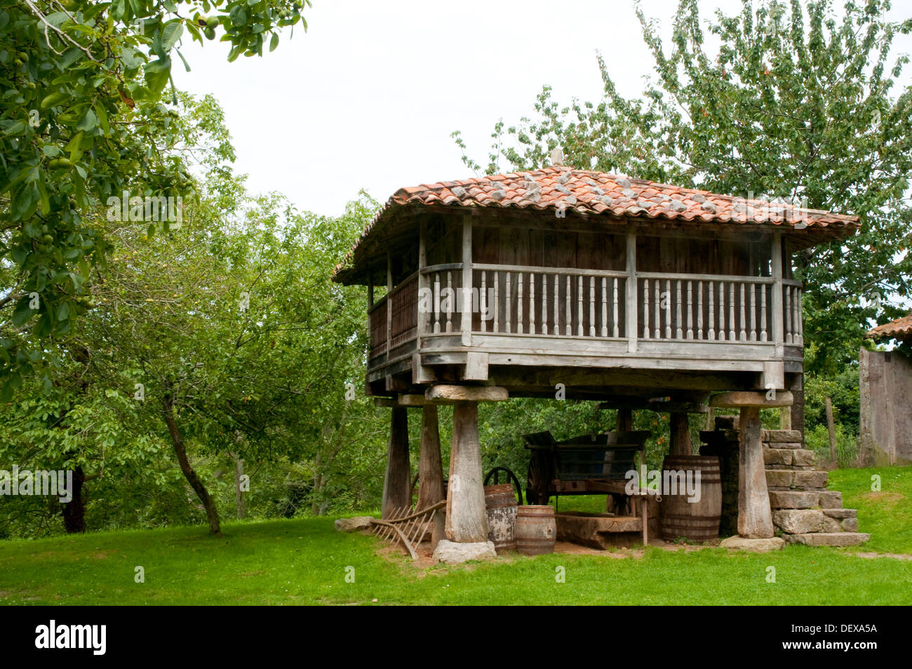 Hórreos asturias hi-res stock photography and images - Alamy