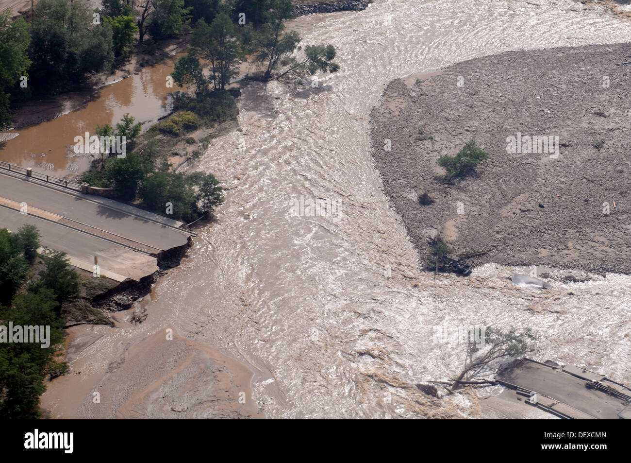 Road destroyed hi-res stock photography and images - Alamy