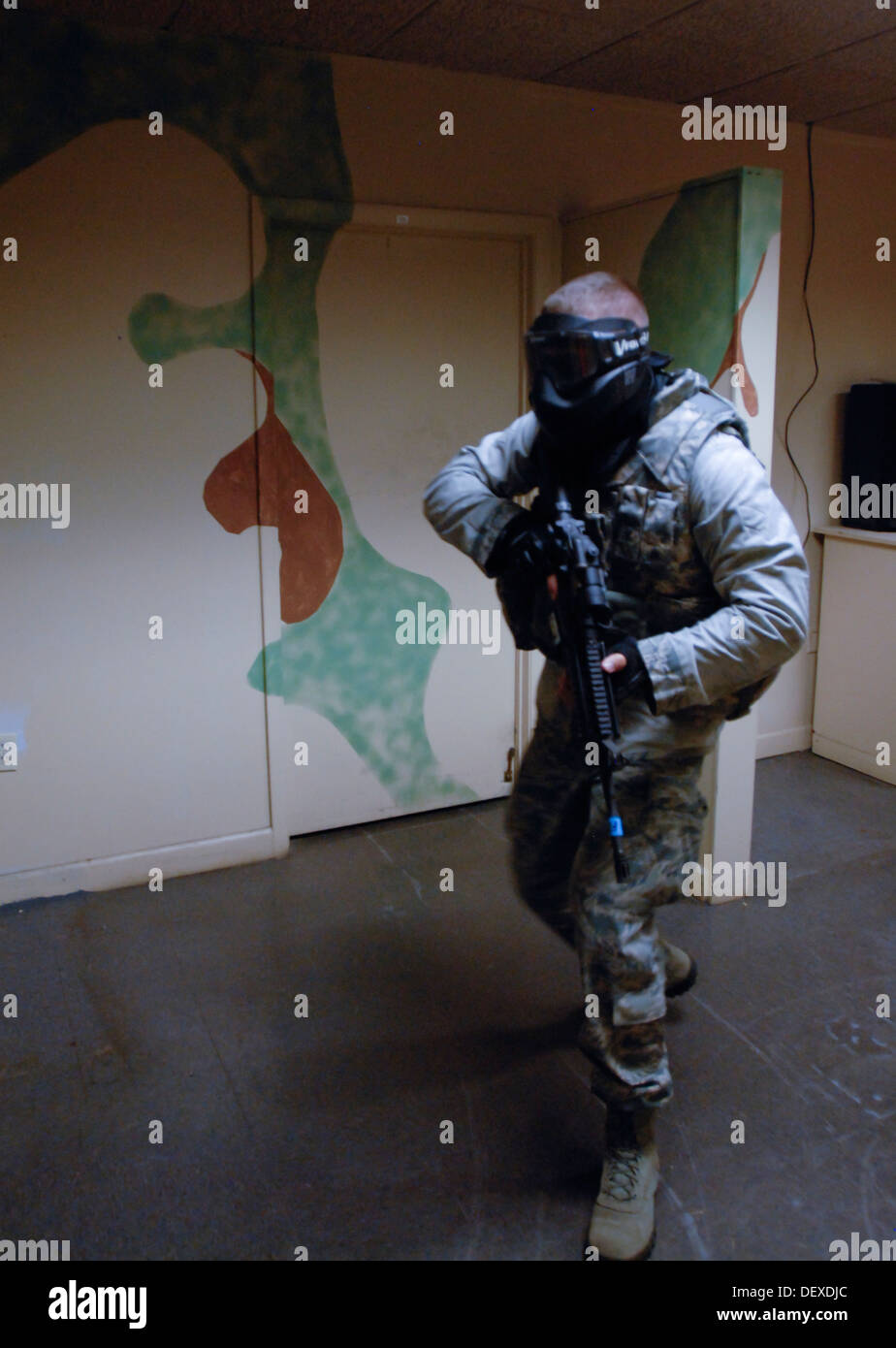US Airmen with the 125th Fighter Wing Security Forces Squadron take ...