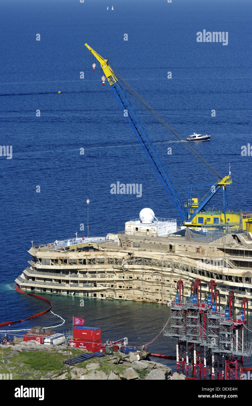 Costa Concordia straightened after parbuckling operations at Giglio ...