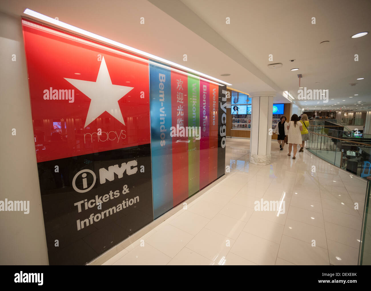 Herald center hi-res stock photography and images - Alamy