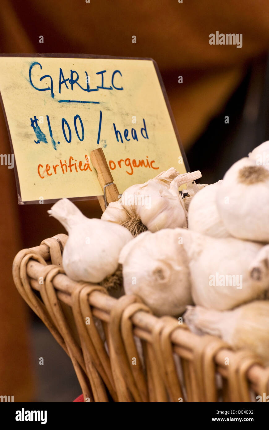 Garlic sign hi-res stock photography and images - Alamy