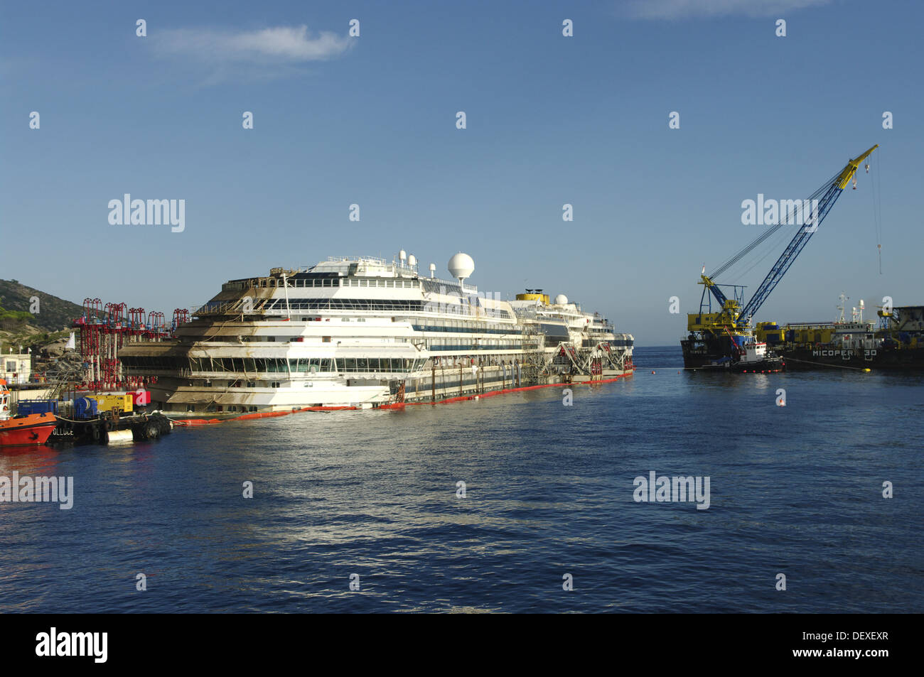 Costa Concordia straightened after parbuckling operations at Giglio ...