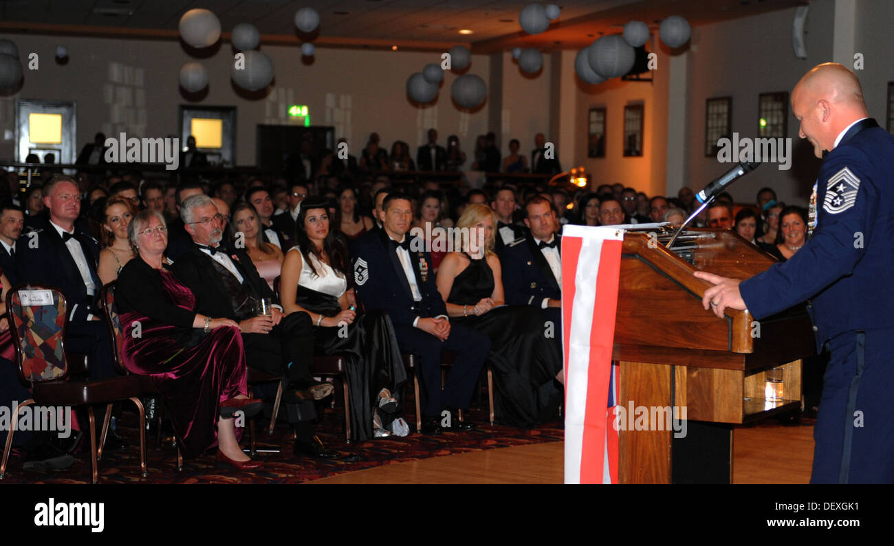 U.S. Air Force Chief Master Sgt. William Markham, 352nd Special ...