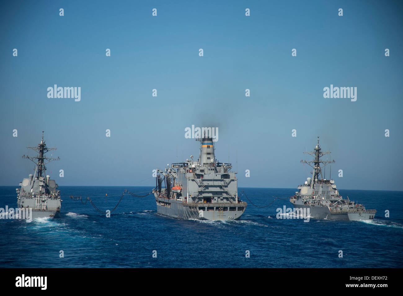 The guided missile destroyers uss gravely ddg 107 hi-res stock ...