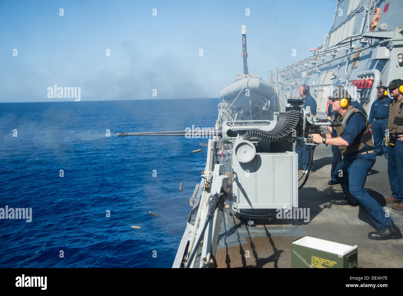 Mk 38 25mm machine gun hi-res stock photography and images - Alamy