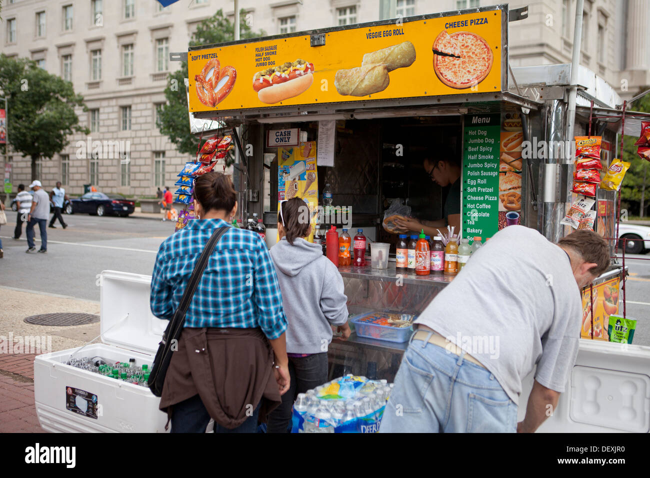 Hot dog vending cart - Washington, DC USA Stock Photo - Alamy
