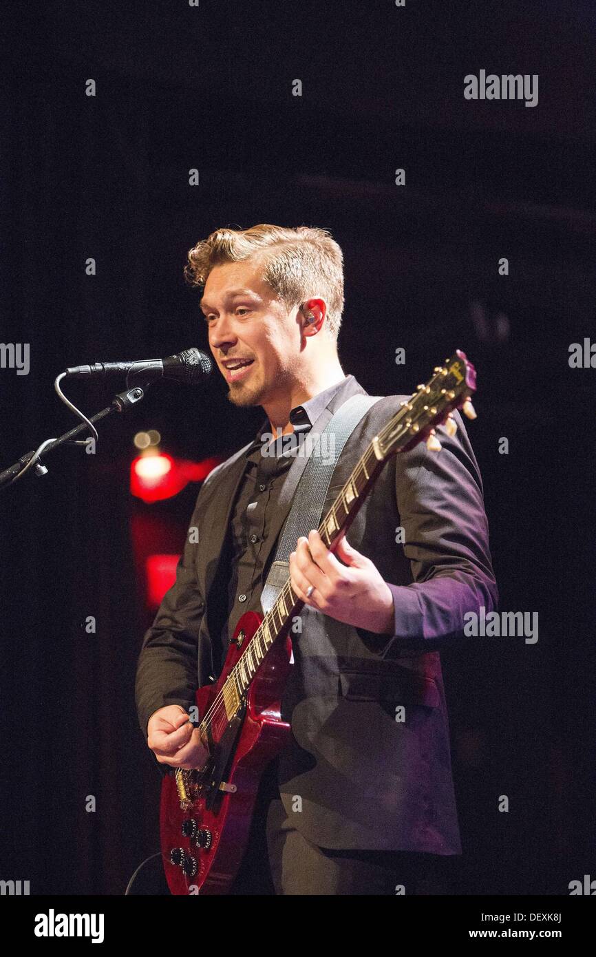 San Diego, California, USA. 24th Sep, 2013. Guitarist ISAAC HANSON ...