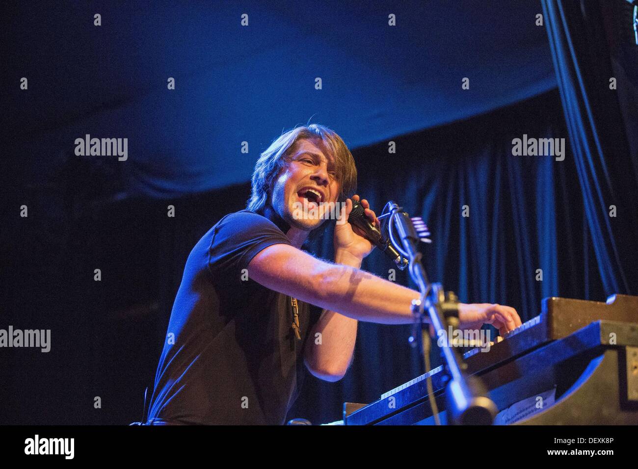 San Diego, California, USA. 24th Sep, 2013. TAYLOR HANSON performs with ...