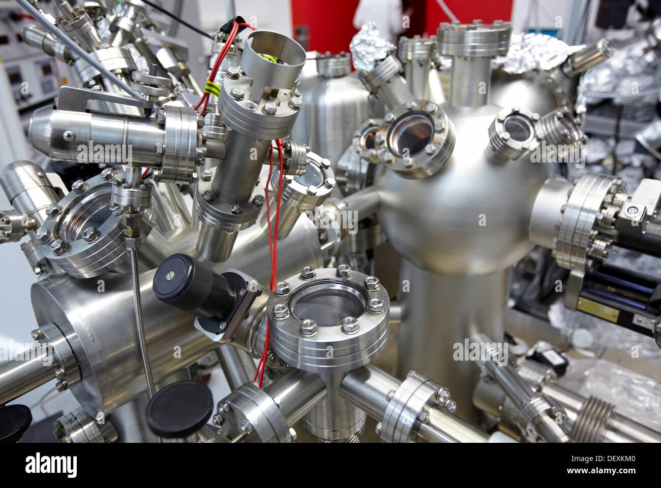 Scanning tunneling microscope hi-res stock photography and images - Alamy