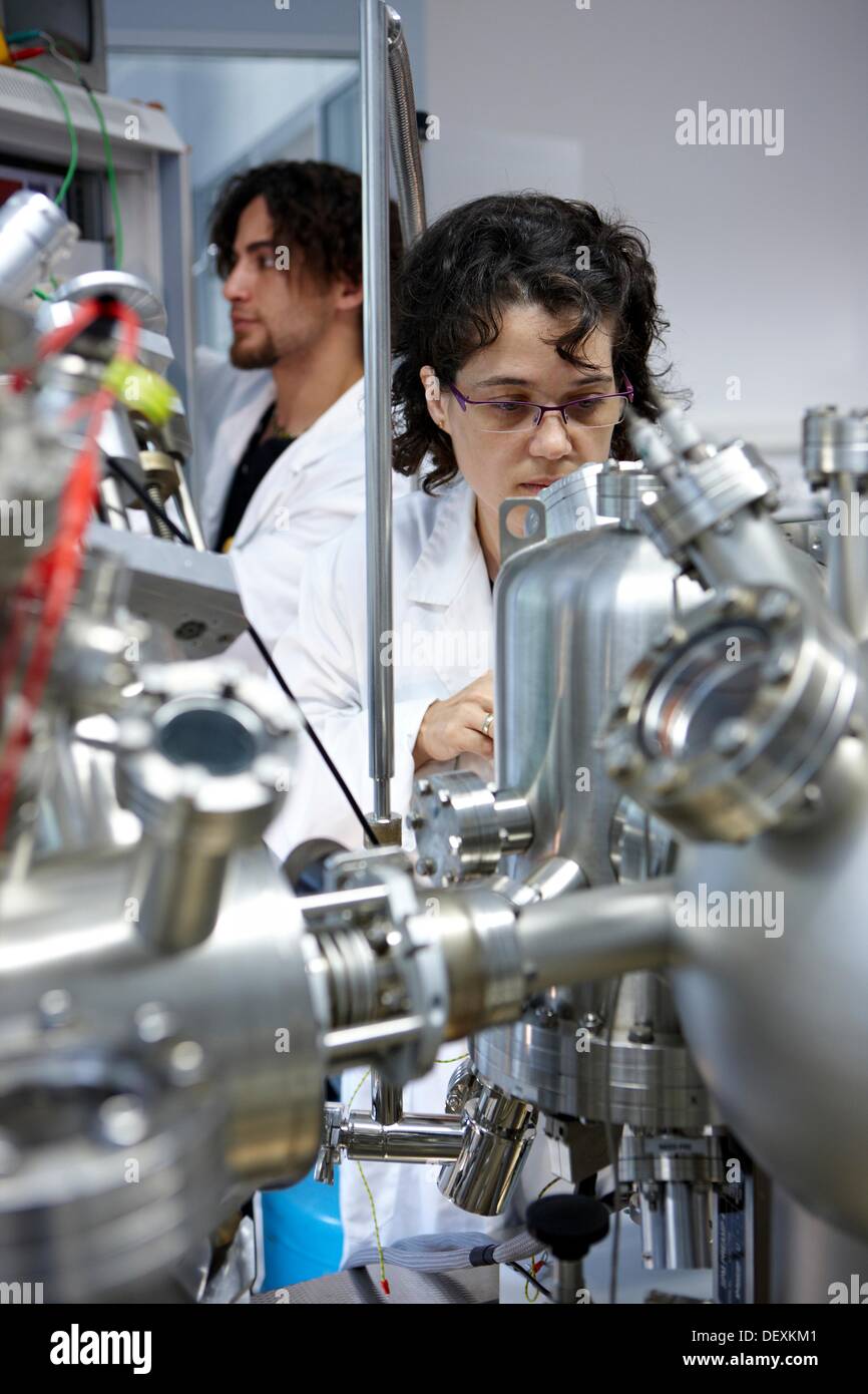 Scanning tunneling microscope hi-res stock photography and images - Alamy