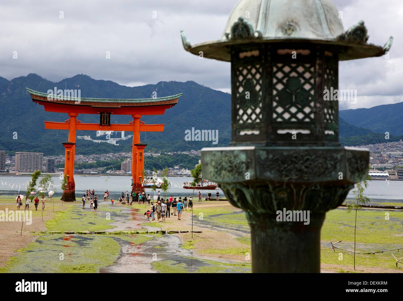 Torii Temple gate, Itsukushima Shrine, Miyajima island, Hiroshima ...