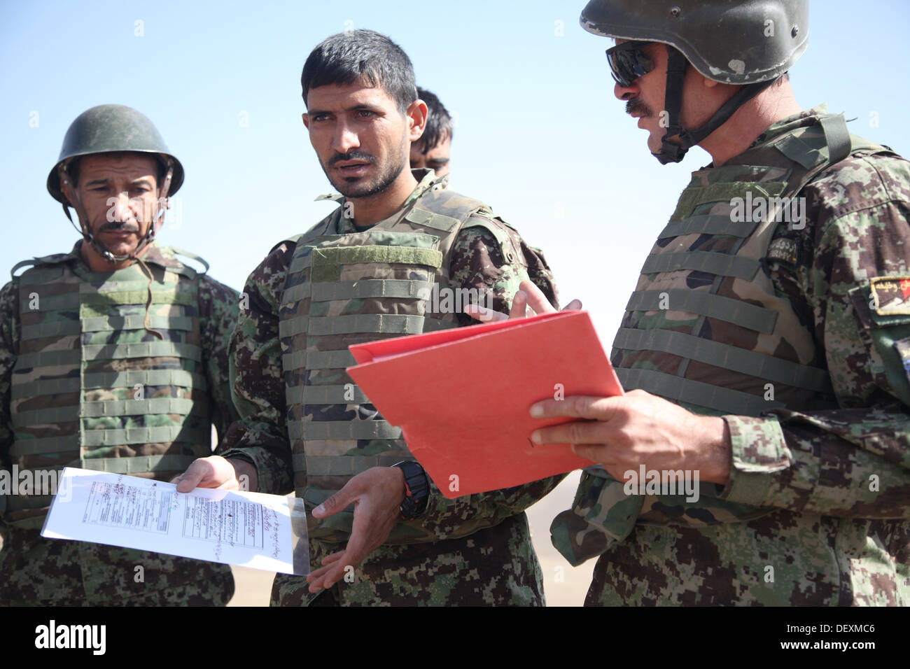 Afghan National Army soldiers with 4th Infantry Brigade, 203rd Corps ...