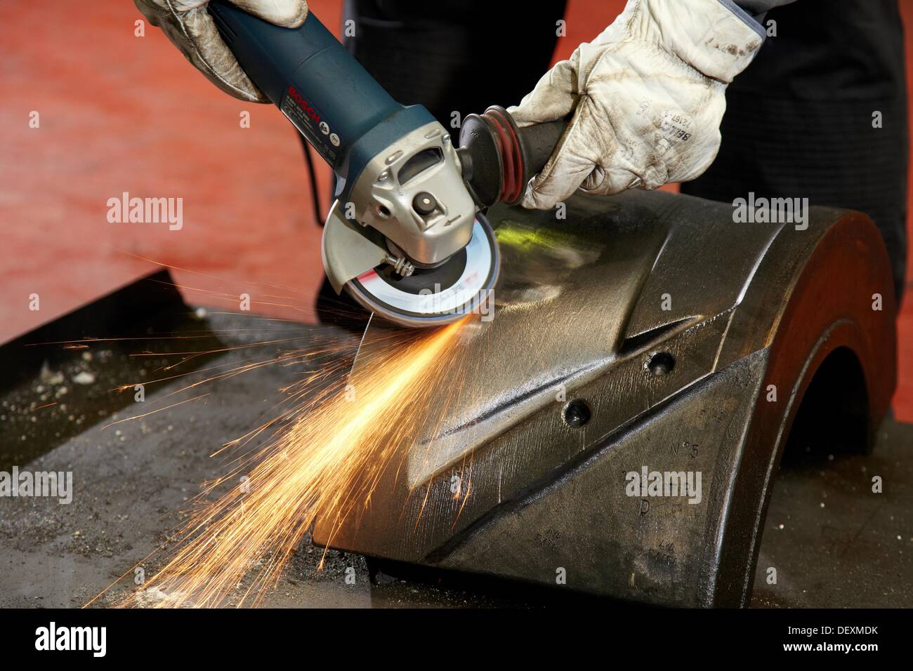 Rough grinding, forging, metalworking process, grinding machine with ...