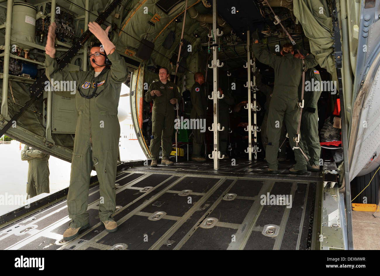 433rd aeromedical evacuation squadron flight nurse hi-res stock ...