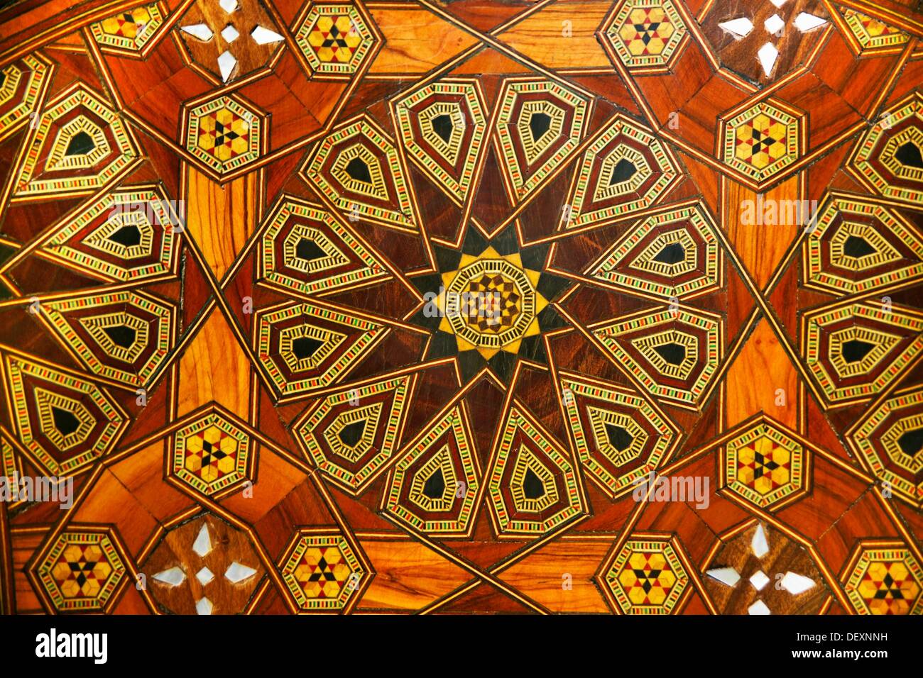 Wooden palace hi-res stock photography and images - Alamy