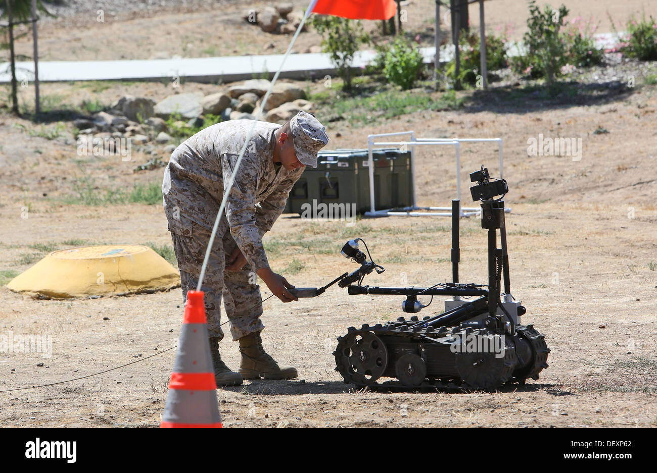A combat engineer from Alpha Company, 7th Engineer Support Battalion ...