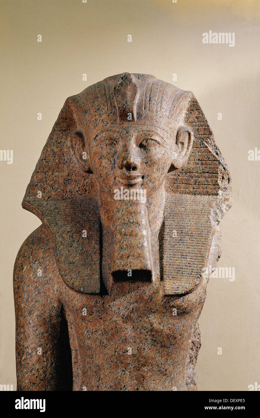 Egypt Pharaoh Egyptian Statue High Resolution Stock Photography and ...