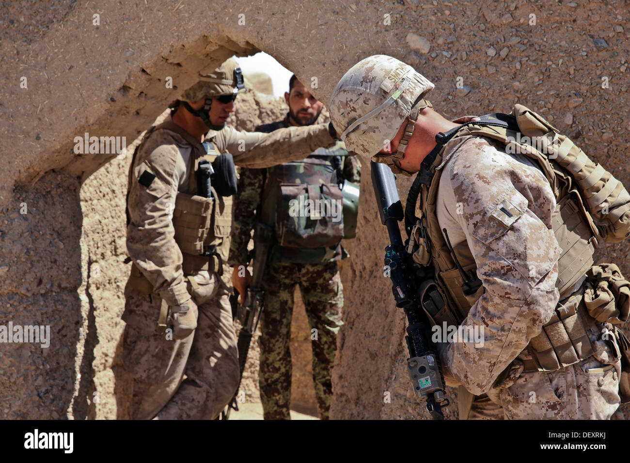 Afghan Nation Army (ANA) Soldiers with 215 ANA Corps and U.S. Marines ...