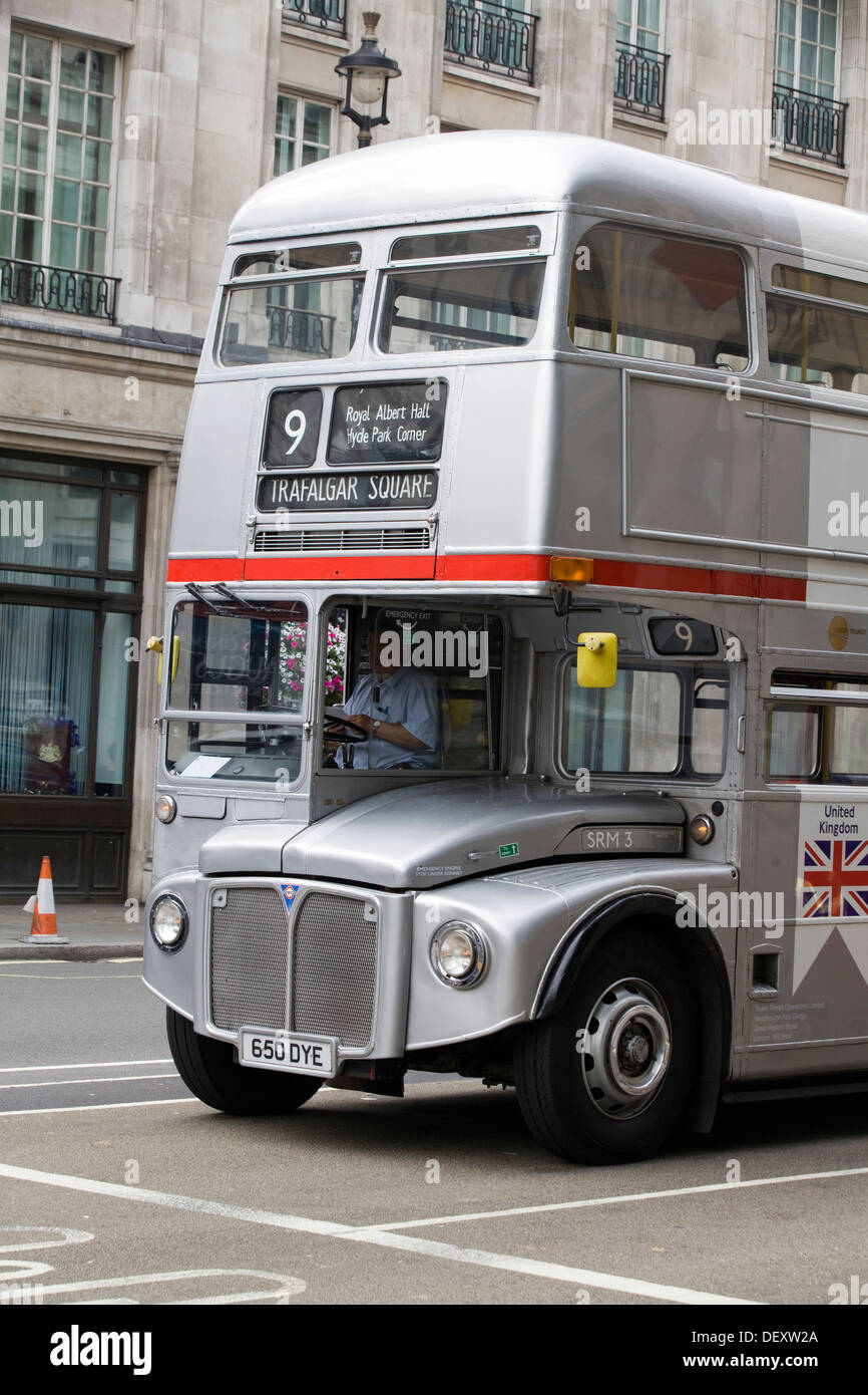 London bus stop advertising hi-res stock photography and images - Alamy
