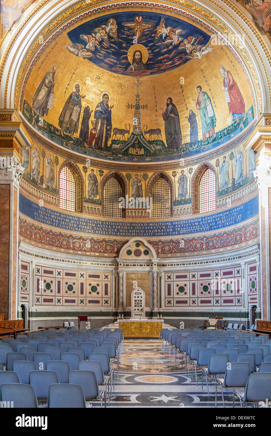 Interior of basilica of st john lateran hi-res stock photography and images - Alamy