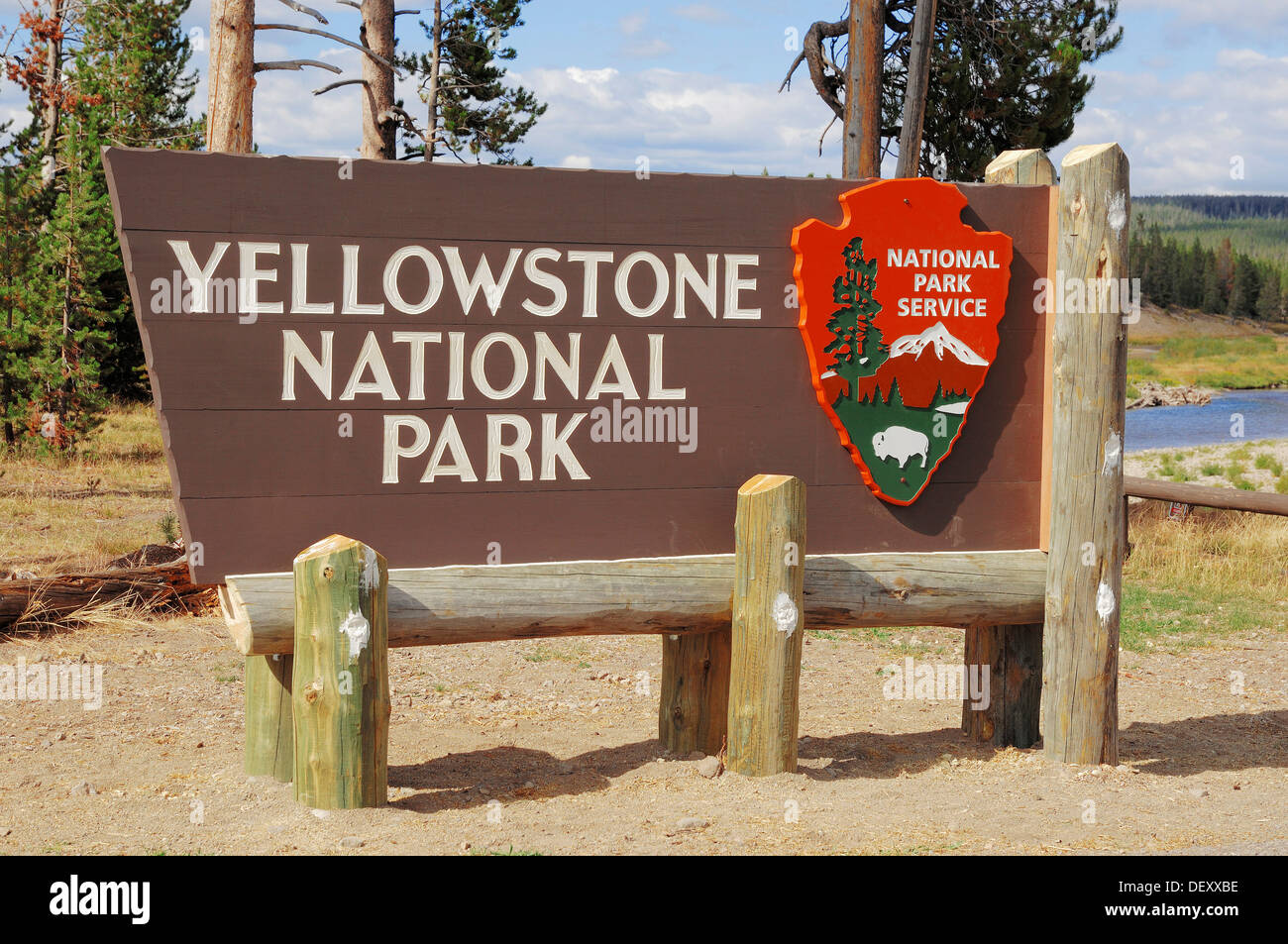 Sign of Yellowstone National Park, Wyoming, USA Stock Photo - Alamy