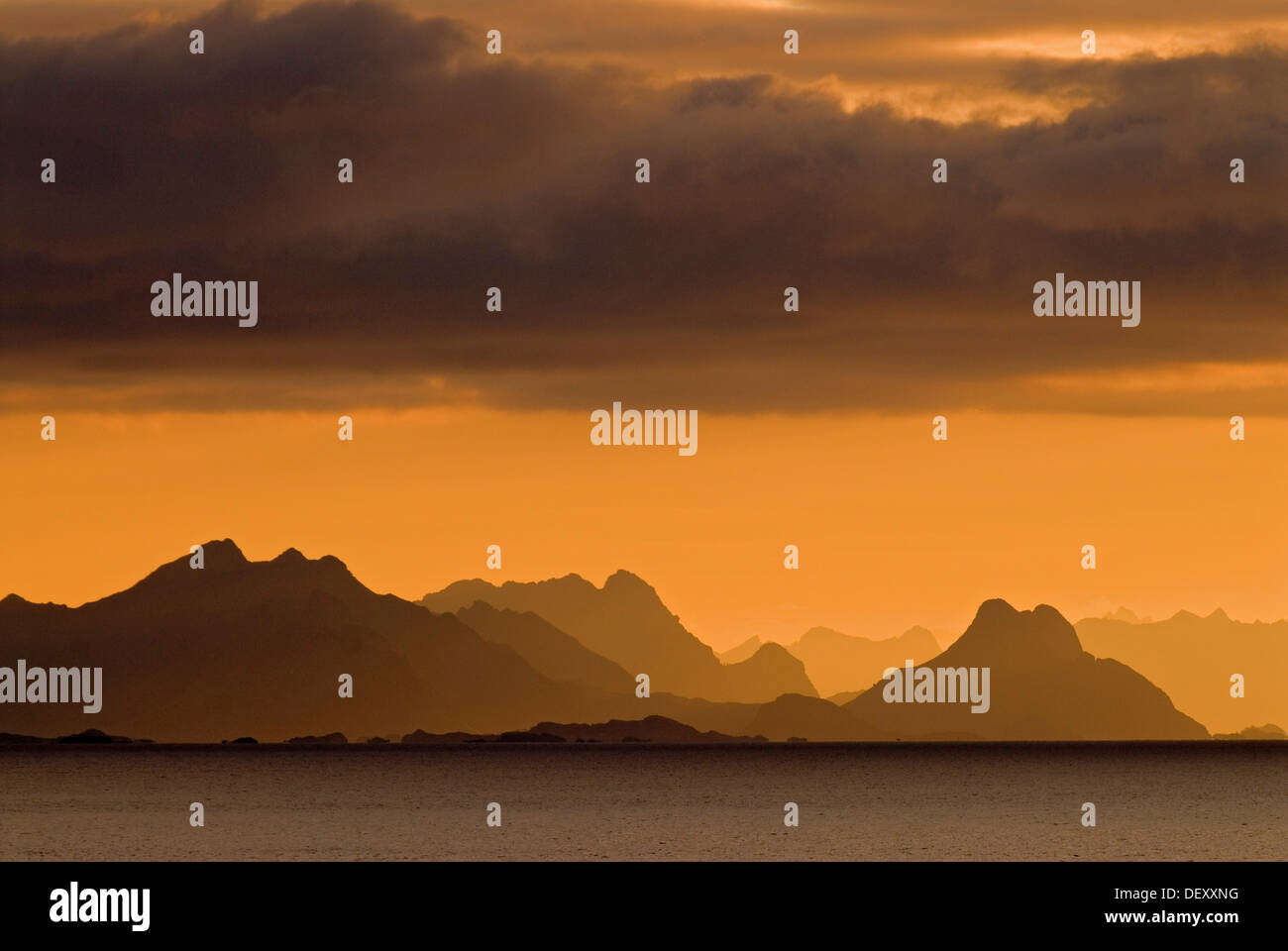 The silhouette of the Lofoten Wall, the mountains of the Lofoten ...