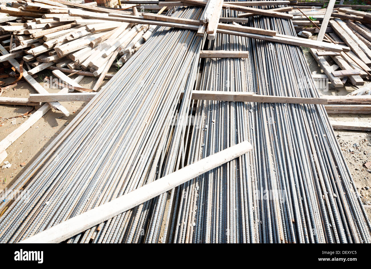 Steel rods or bars used to reinforce concrete Stock Photo - Alamy