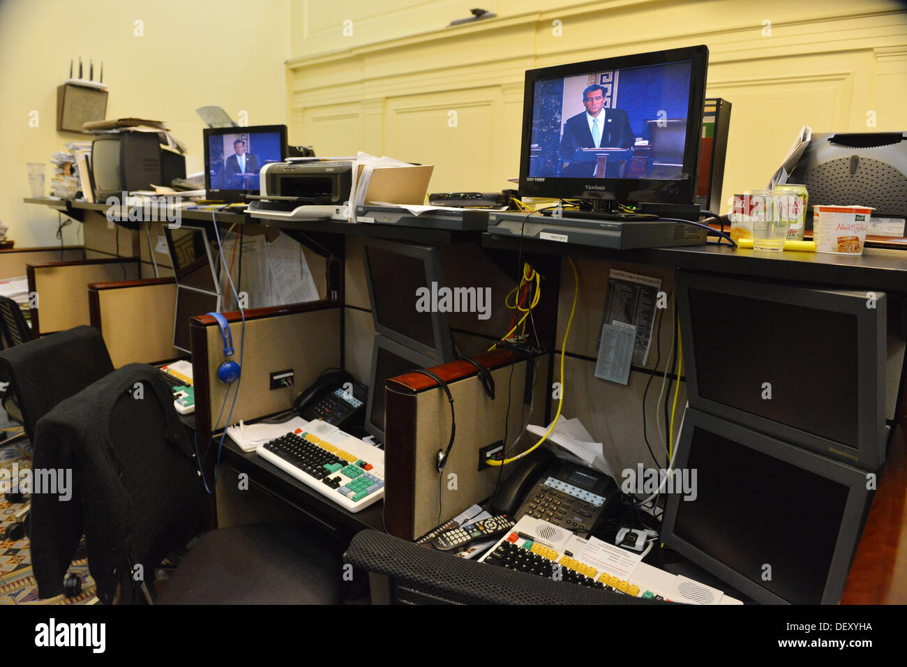 Senate chamber washington dc empty hi-res stock photography and images ...