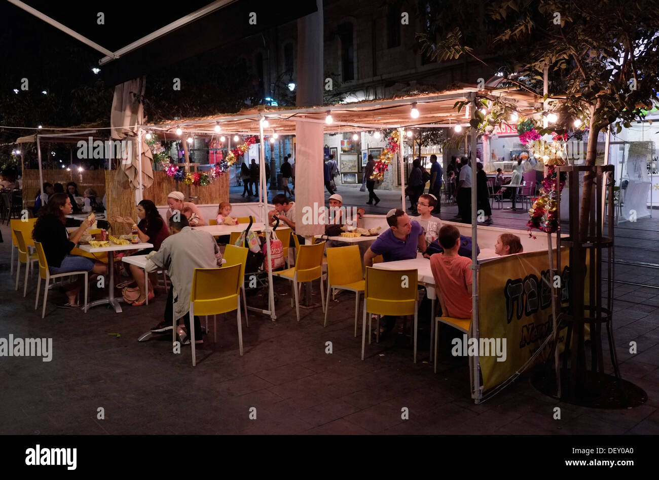 Sukkot booth hi-res stock photography and images - Alamy