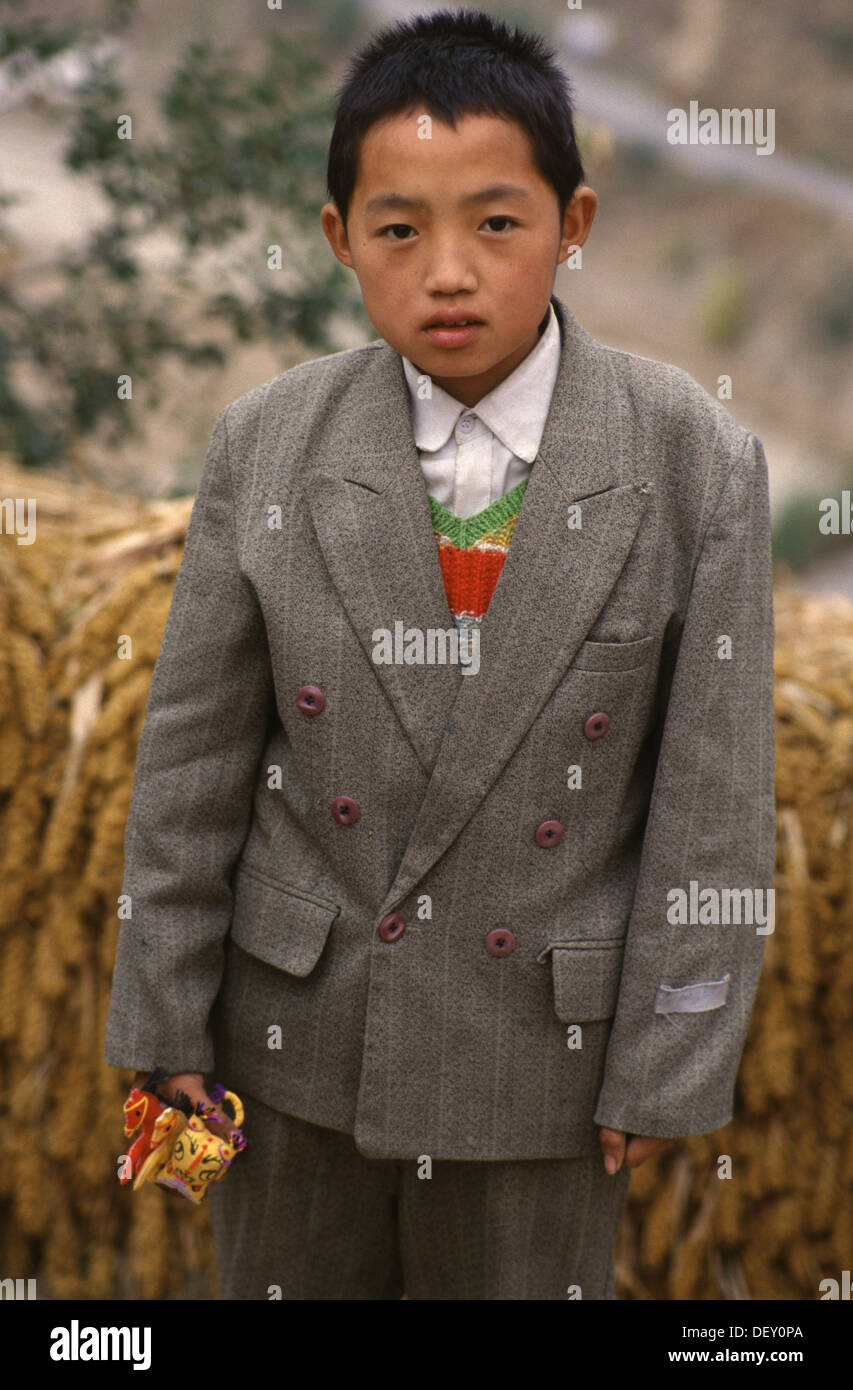9 11 Year Old Child Native High Resolution Stock Photography and Images ...