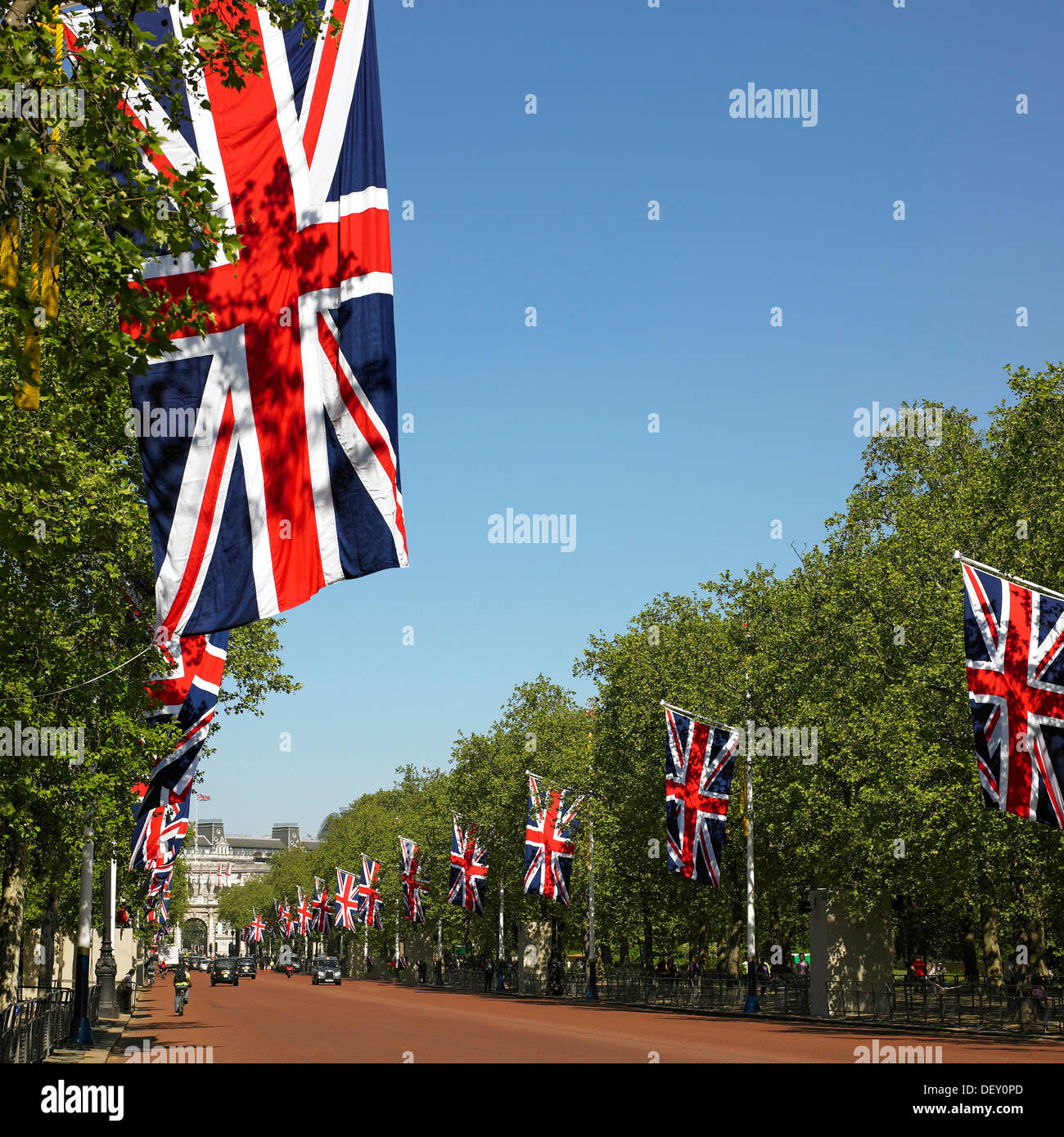 The mall decorated with flags hi-res stock photography and images - Alamy