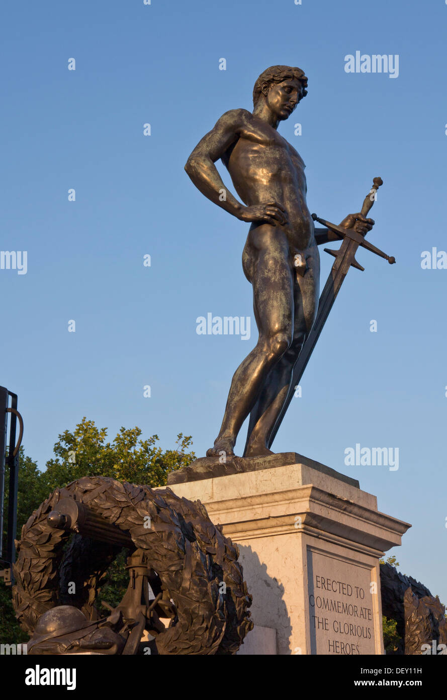 Machine Gun Corps memorial in Hyde park corner, London, UK Stock Photo ...