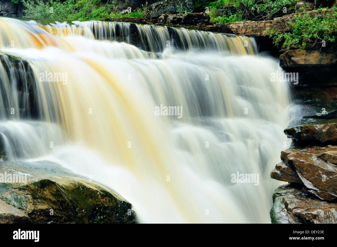 Pouring waterfalls hi-res stock photography and images - Alamy
