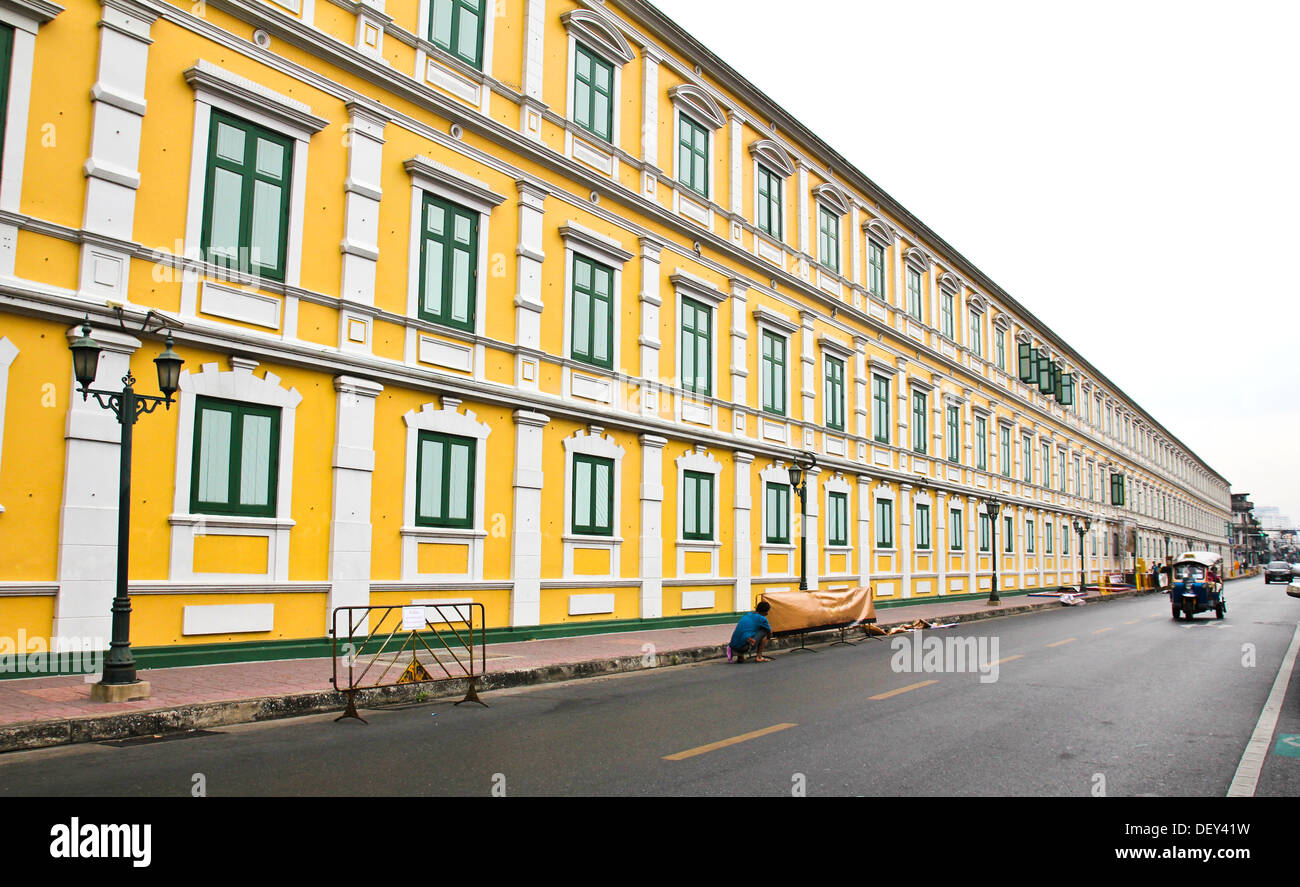 Government building in Bangkok, Thailand Stock Photo - Alamy