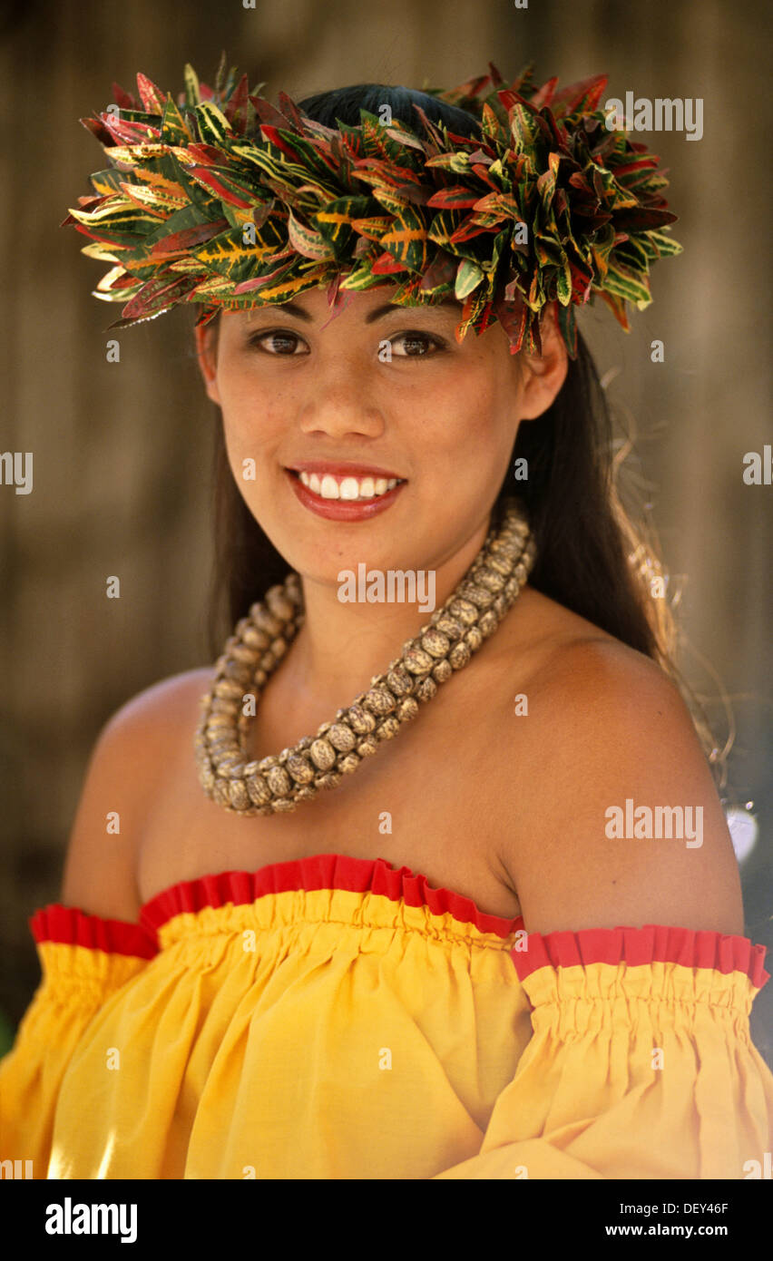 Hawaiian Female Folklore Dancer High Resolution Stock Photography and ...