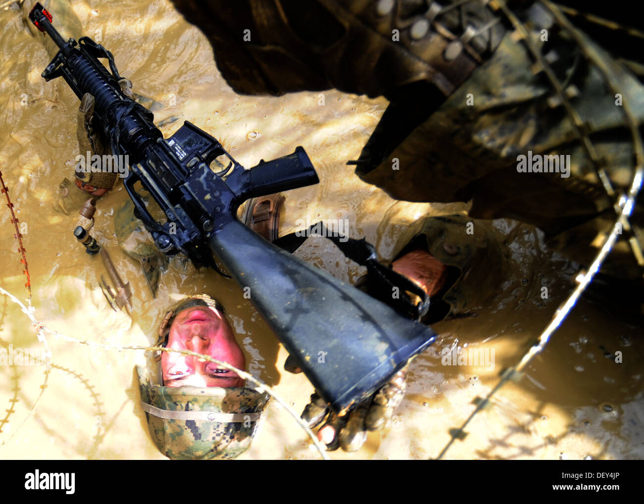 Naval Mobile Construction Battalion (NMCB) 3 Utilitiesman 2nd Class ...